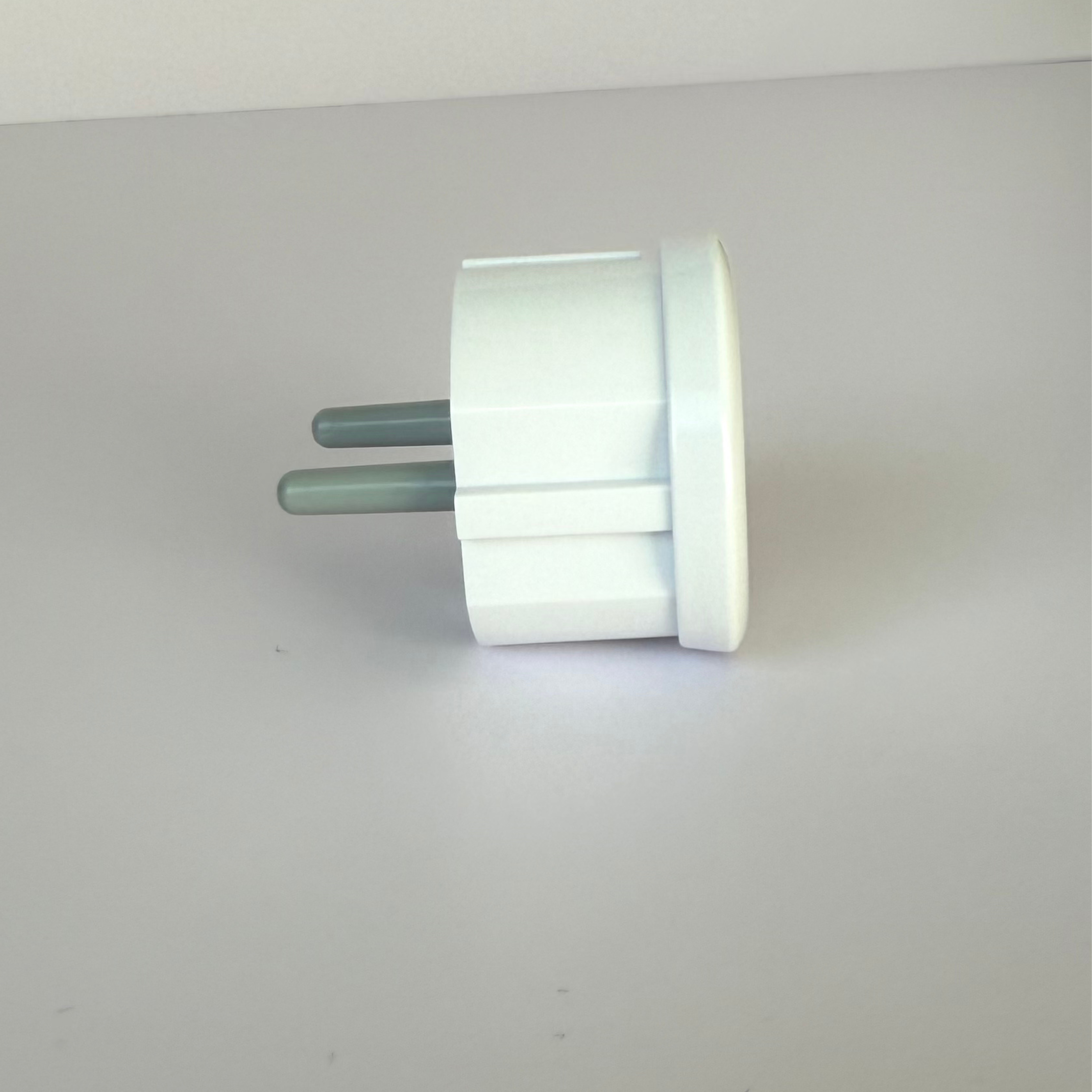Outlet Adapter (Europe, Type F) | Earthing Ireland